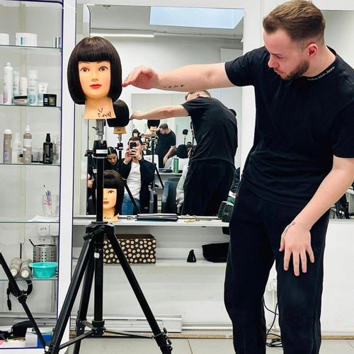 Salon Daniel Fierbinți-Târg - MERO